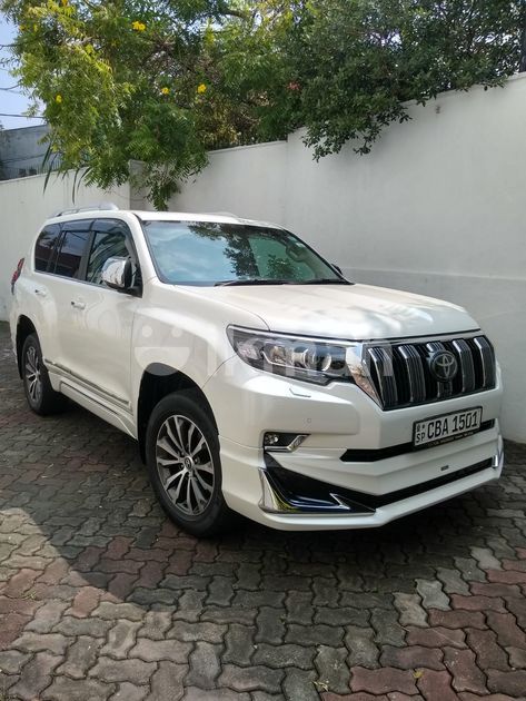 Toyota Land Cruiser Prado TRJ150 TXL 2017 for Sale in Nugegoda | ikman