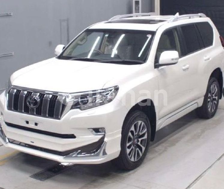 Toyota Land Cruiser Prado TRJ150 TXL 2023 for Sale in Athurugiriya | ikman