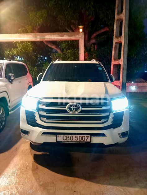 Toyota Land Cruiser Prado ZX V8 Petrol 2012 for Sale in Kohuwala | ikman