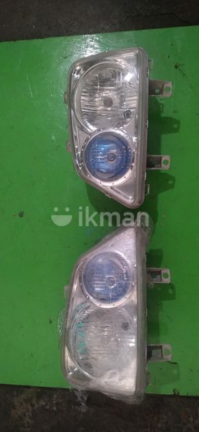 Toyota Lexus LS400 Headlight Set for Sale in Dehiwala | ikman