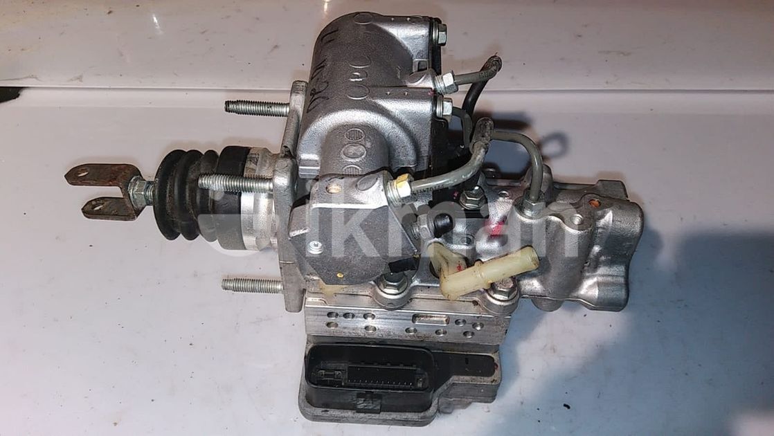 Toyota Noah Square ABS Unit for Sale in Kadawatha | ikman