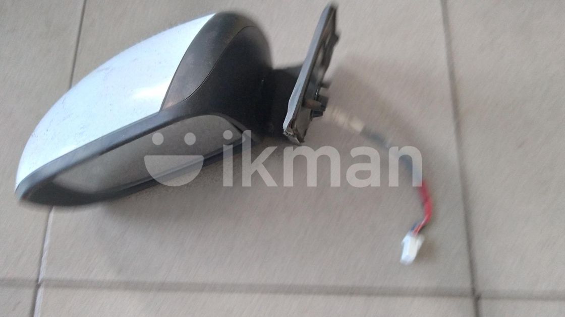 Toyota Pixis Left Winker Mirror in Dehiwala | ikman