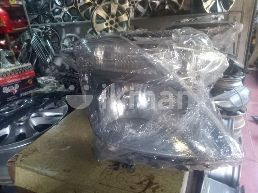 Toyota Prius 20 Head Light for Sale in Veyangoda | ikman