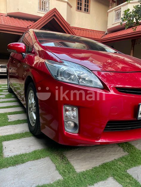 Toyota Prius 3rd Gen 2009 for Sale in Boralesgamuwa | ikman