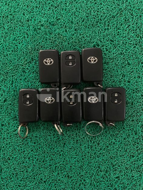 Toyota Prius Axio Aqua Smart Keys for Sale in Gampaha City | ikman