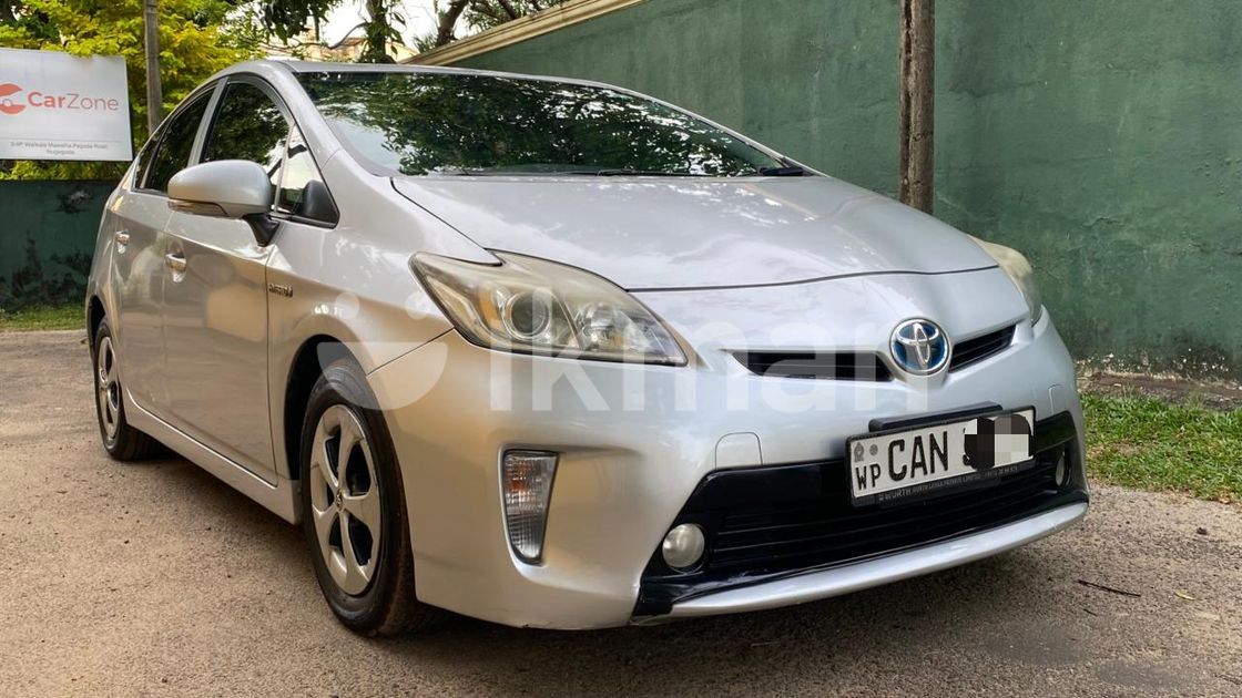Toyota Prius Car for Rent in Maharagama | ikman