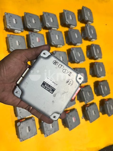 Toyota Prius Hybrid Battery ECU විකිණීමට | වත්තල | ikman
