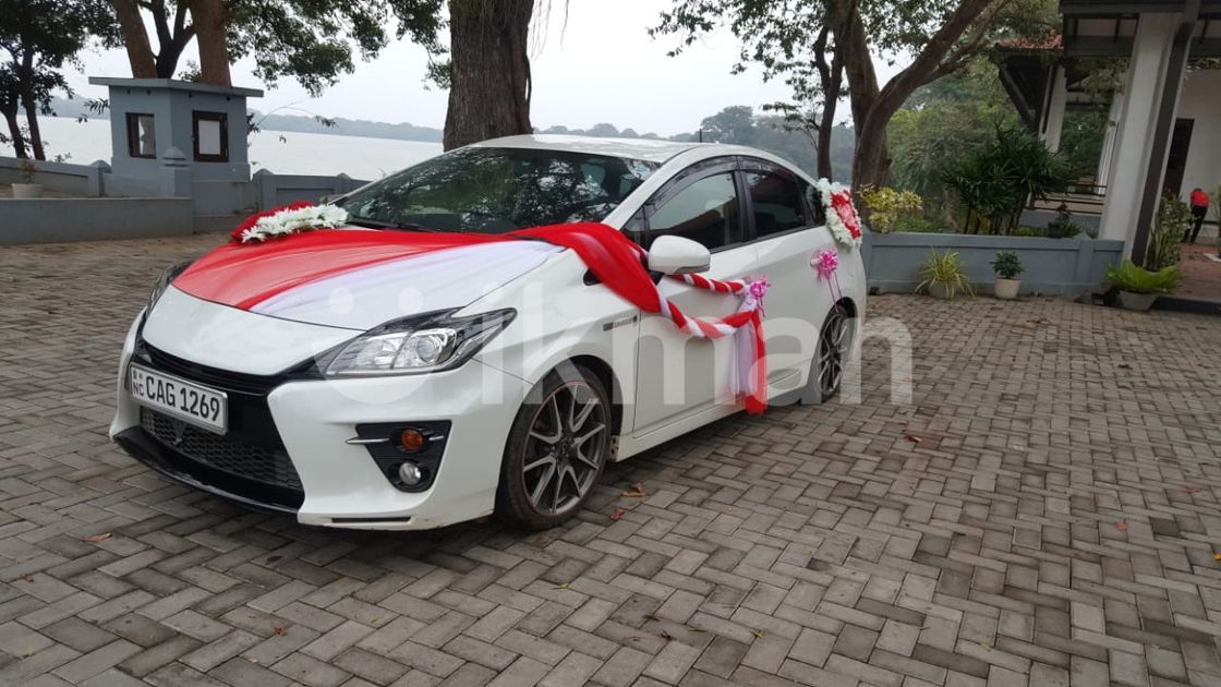 Toyota Prius Wedding Car for Rent in Anuradhapura City | ikman