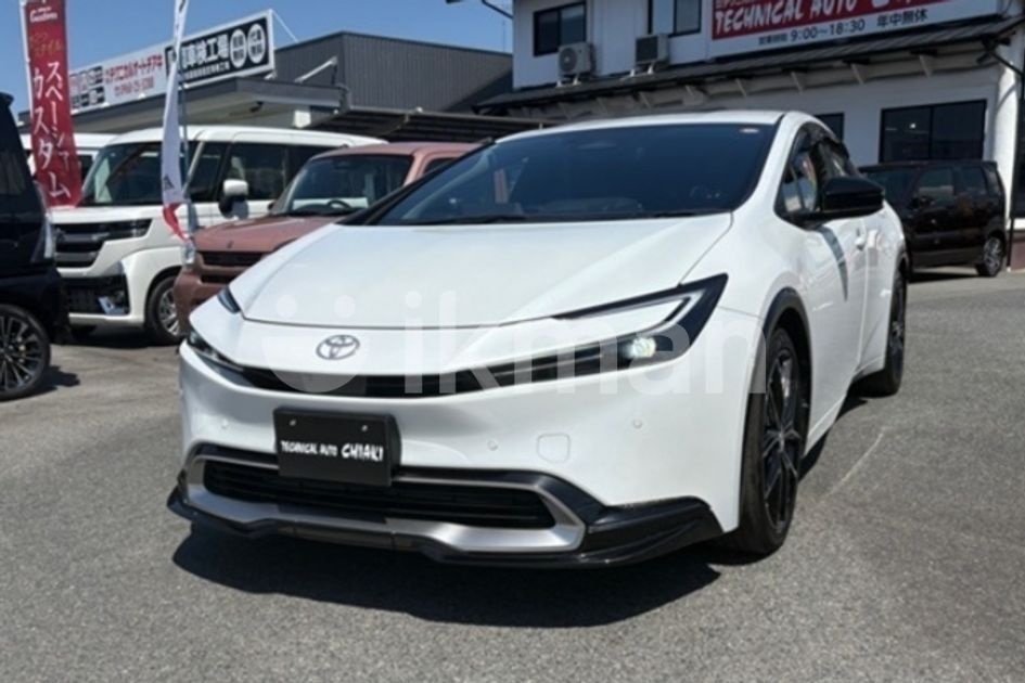Toyota Prius Z PHV 2024 for Sale in Kelaniya | ikman
