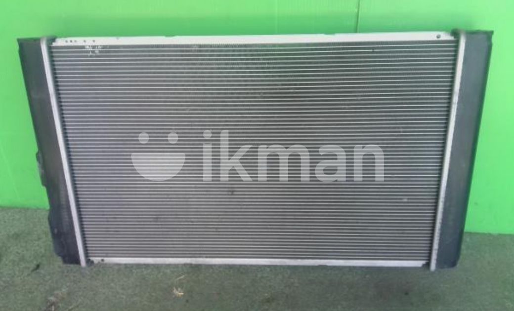 Toyota Prius ZVW30 Radiator for Sale in Kalutara City | ikman
