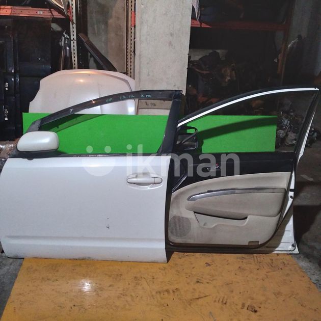 Toyota Prius20 Two front Door panels for Sale in Dehiwala | ikman