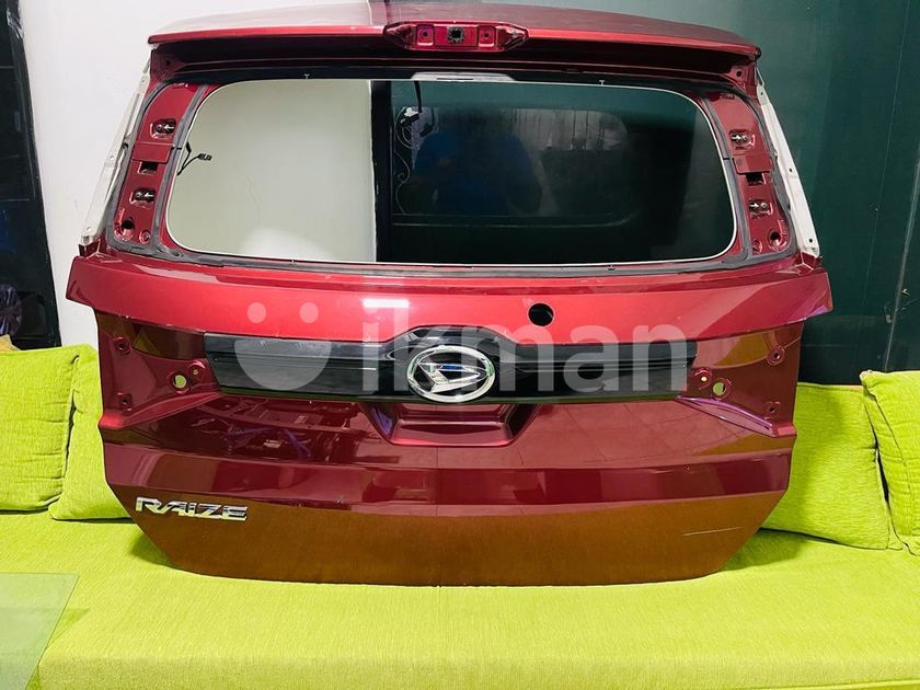 Toyota Raize Dicky Door (Back Door) (A200A) | පිළියන්දල | ikman