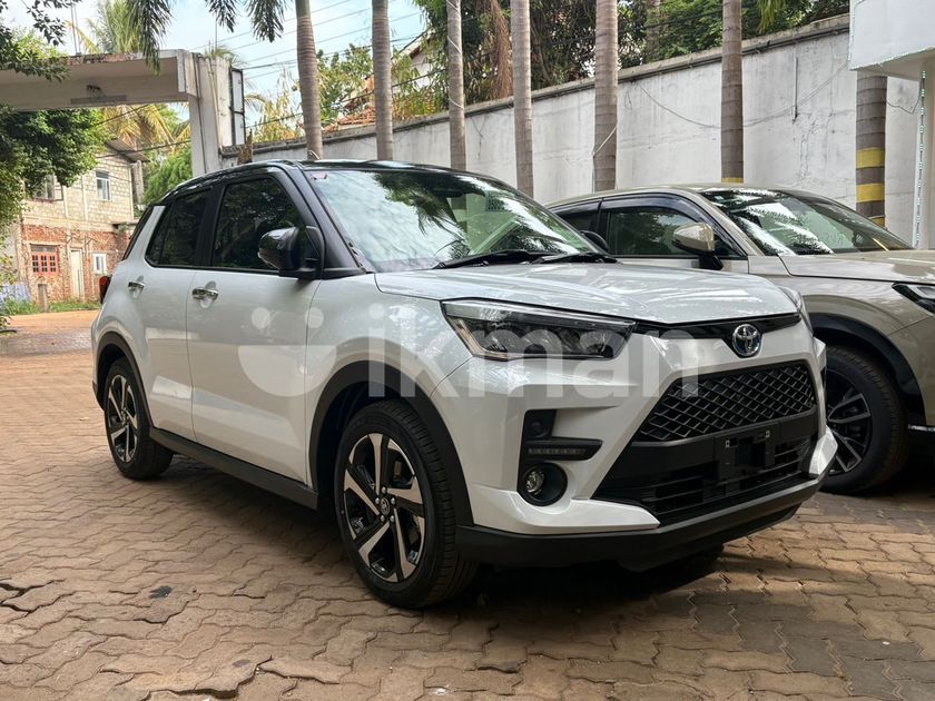 Toyota Raize Z Hybrid 2025 for Sale in Jaffna City | ikman