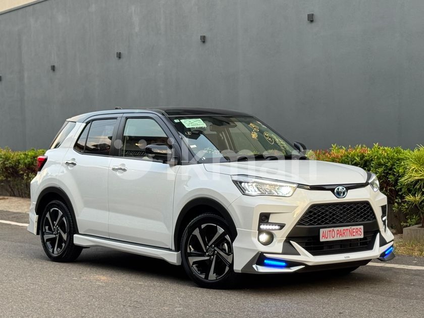 Toyota Raize Z Hybrid Modellista 2025 for Sale in Colombo 6 | ikman