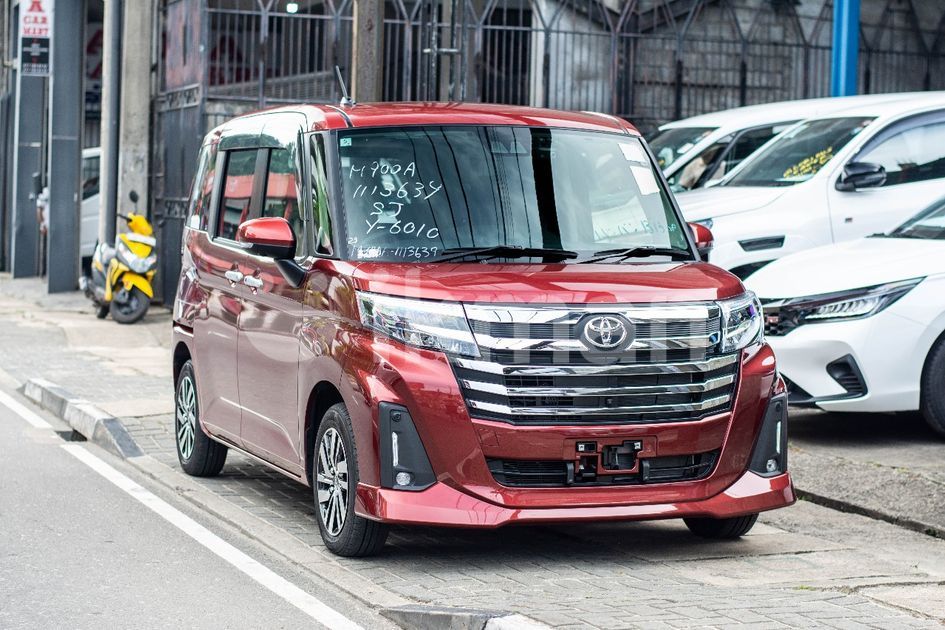 Toyota Roomy Custom G 2024 for Sale in Katugastota | ikman