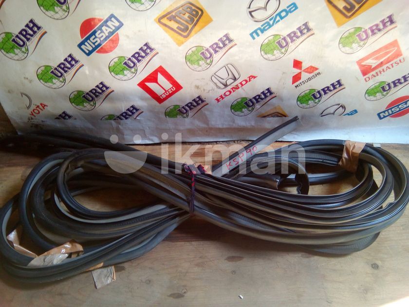 Toyota Vitz KSP 90 Beading for Sale in Kottawa | ikman