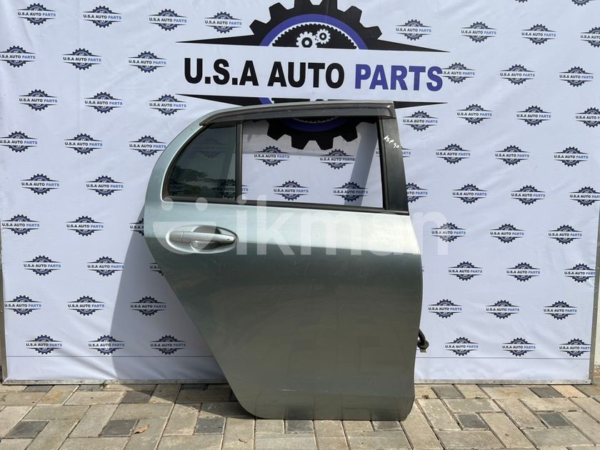 Toyota Vitz KSP/SCP90 Rear Door RHS in Ja-Ela | ikman