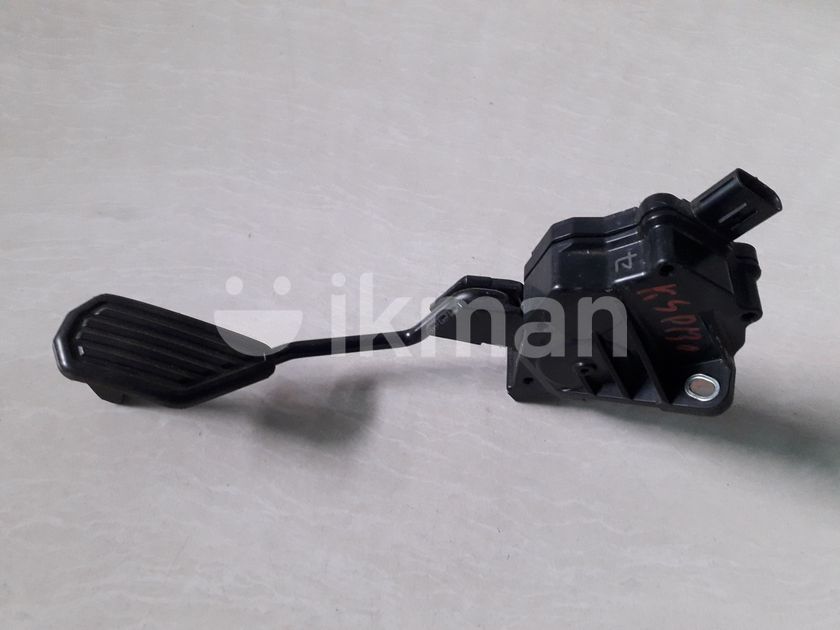 Toyota Vitz KSP130 Accelerator Pedal for Sale in Kurunegala City | ikman
