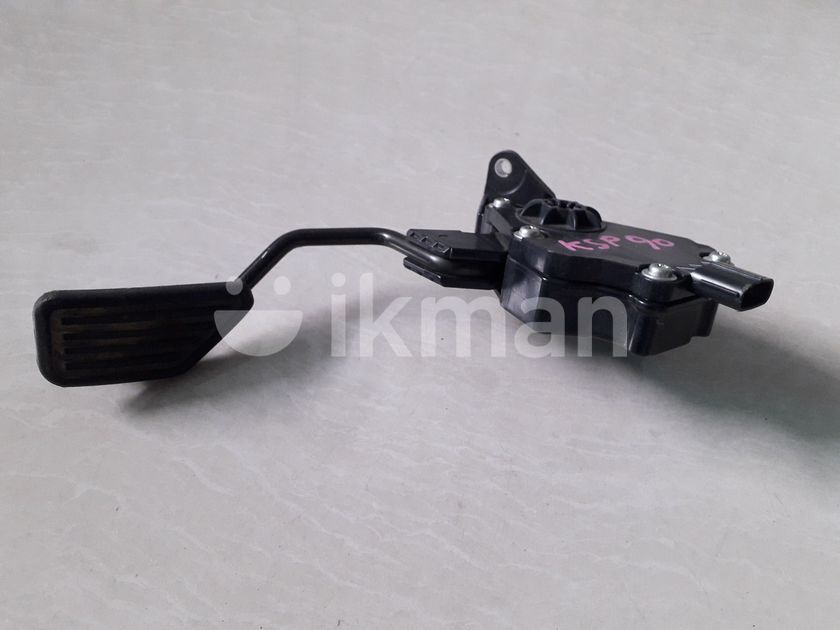 Toyota Vitz KSP90 Accelerator Pedal for Sale in Kurunegala City | ikman