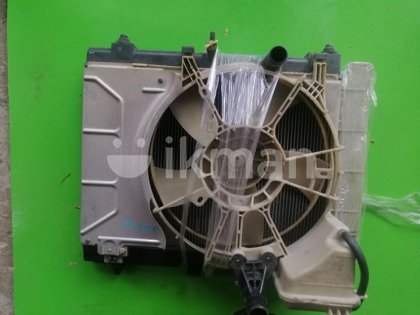 Toyota Vitz KSP90 Radiator without Fan Cover in Dehiwala | ikman