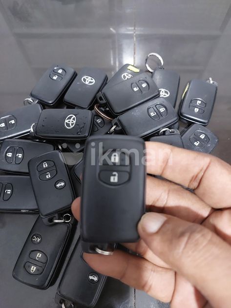 Toyota Vitz Smart Key for Sale in Colombo 10 | ikman