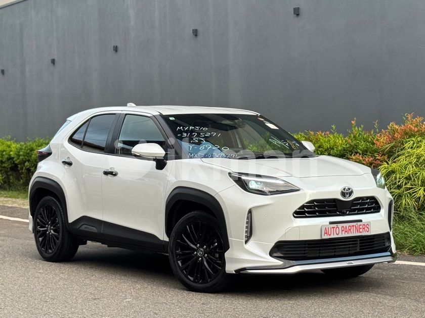 Toyota Yaris Cross Z Modellista 2025 for Sale in Colombo 6 | ikman
