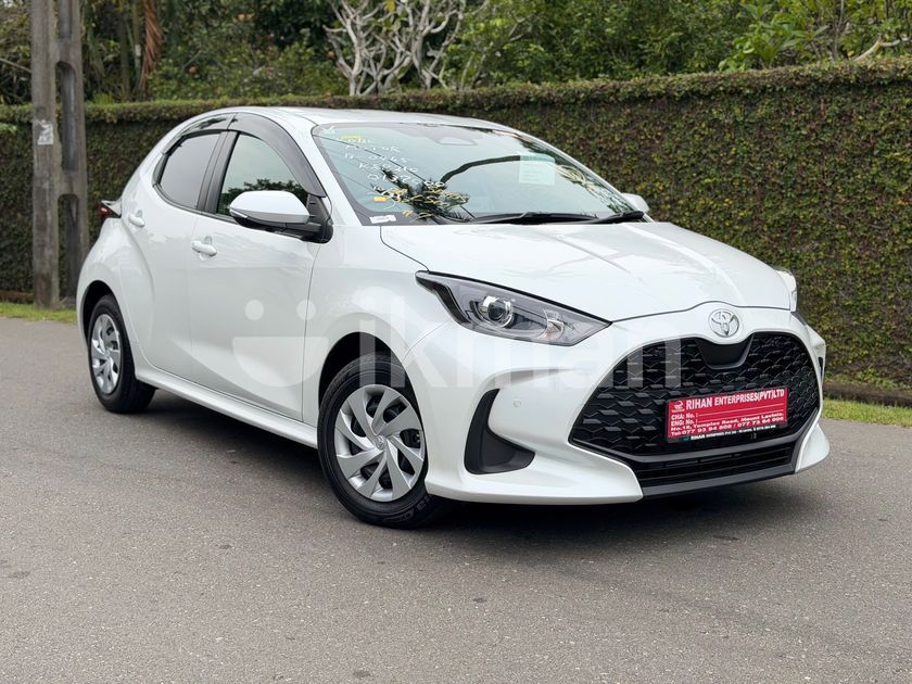 Toyota Yaris G Grade 4Way Cam 2024 විකිණීමට | ගල්කිස්ස | ikman