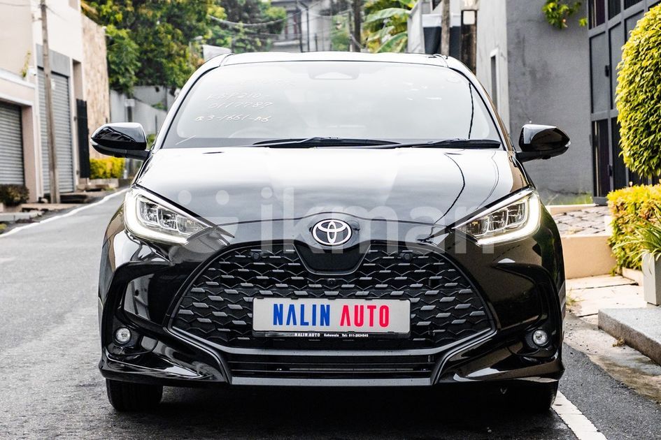 Toyota Yaris G-LED PACKAGE 2024 for Sale in Kohuwala | ikman