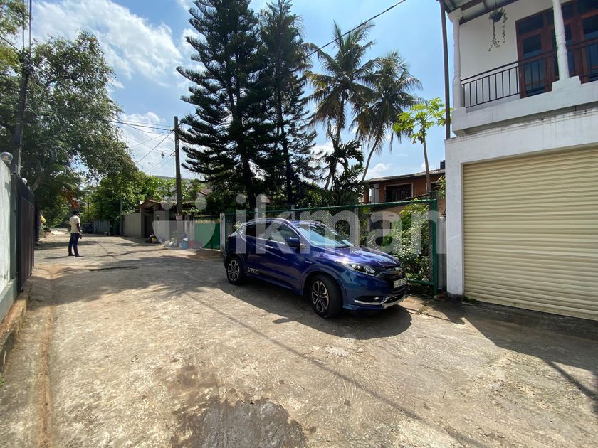 Two Storey House With 14.4 p Land Extent - Talapathpitiya Nugegoda | ikman