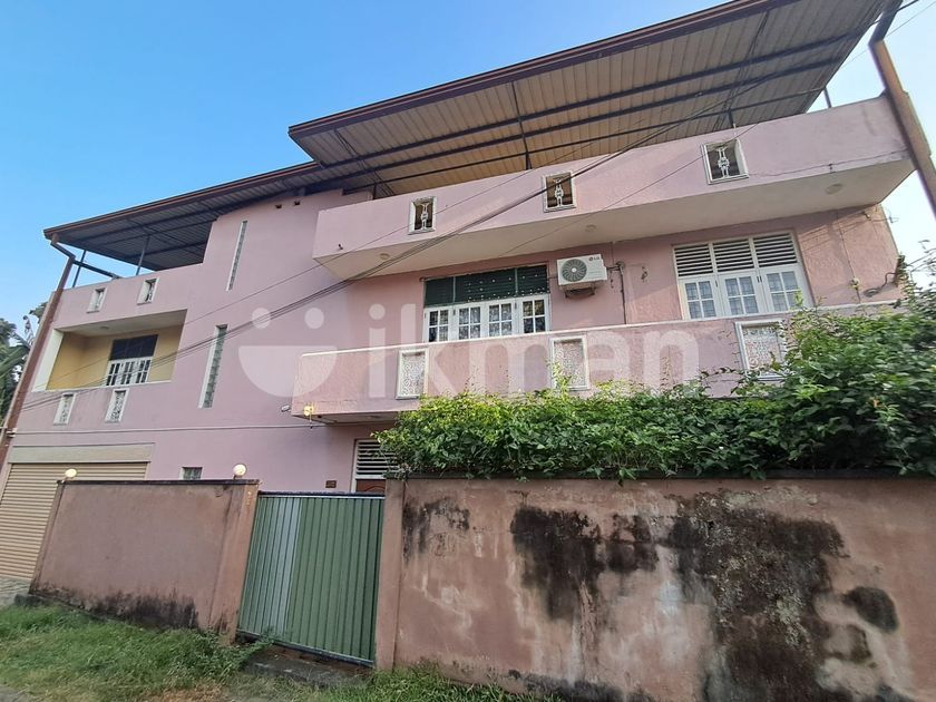 Two-Storey House with Rooftop for Sale in Mount Lavinia | ikman