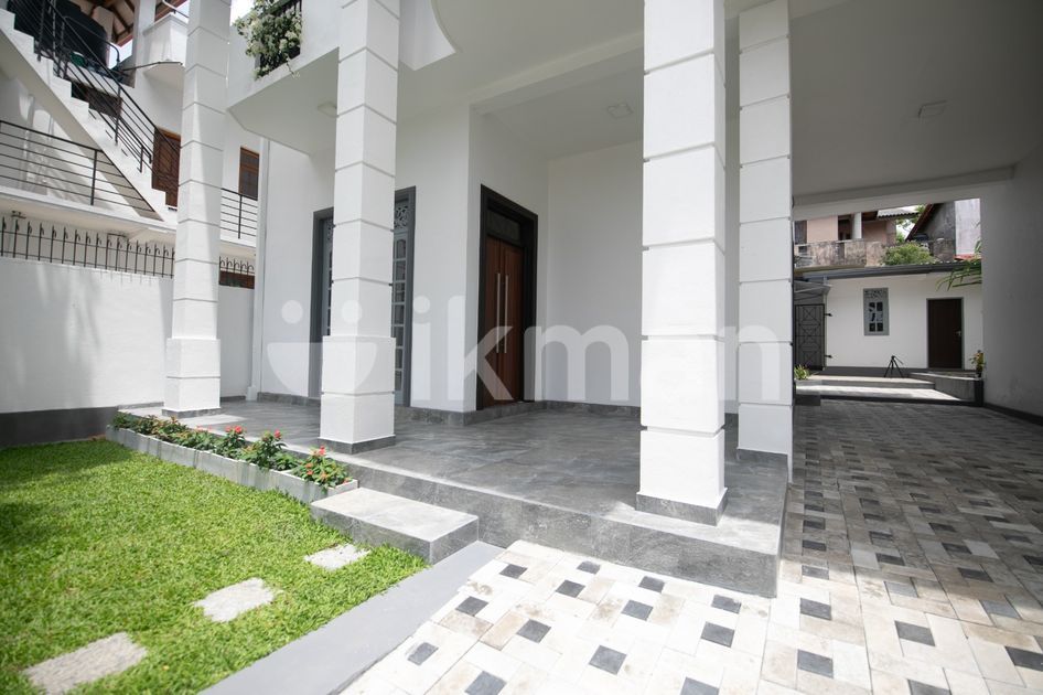 Two Storey Super Modern house for sale closed to kiribathgoda | ikman