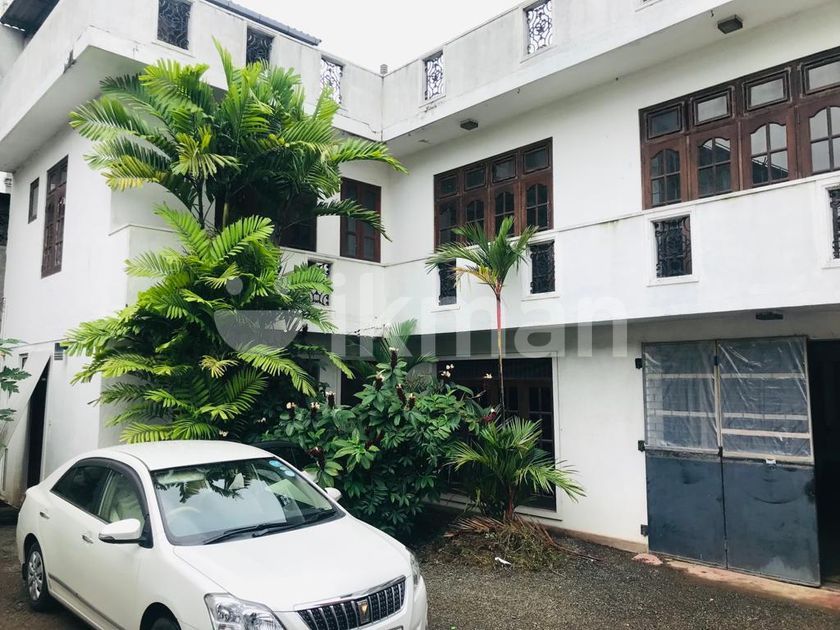 Two story house - Kohuwala | ikman