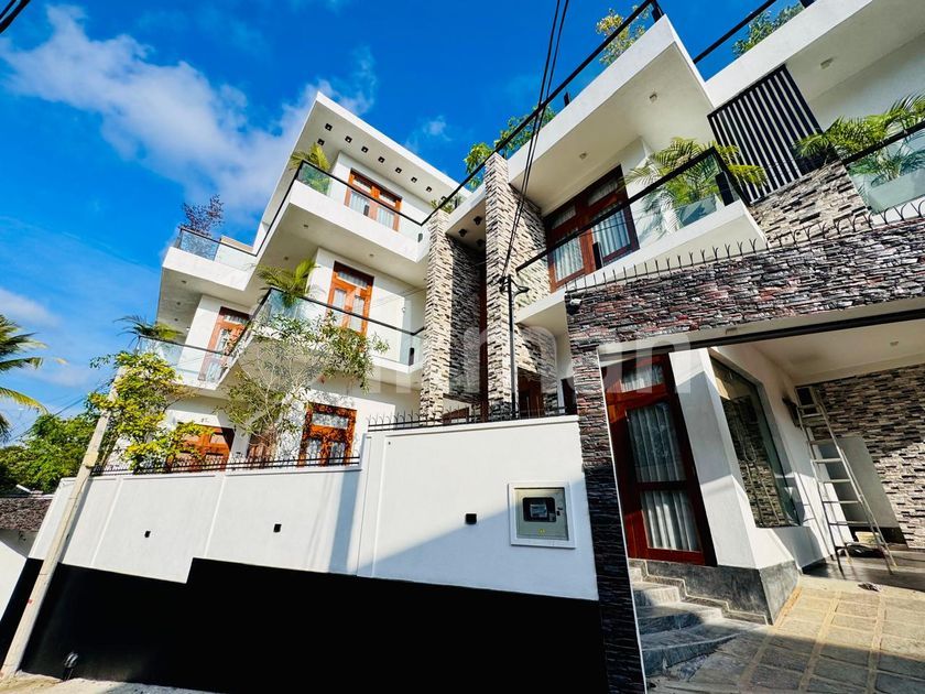 Ultra Luxury 4BR Smart House with Lift & Swimming Pool – Battaramulla ...
