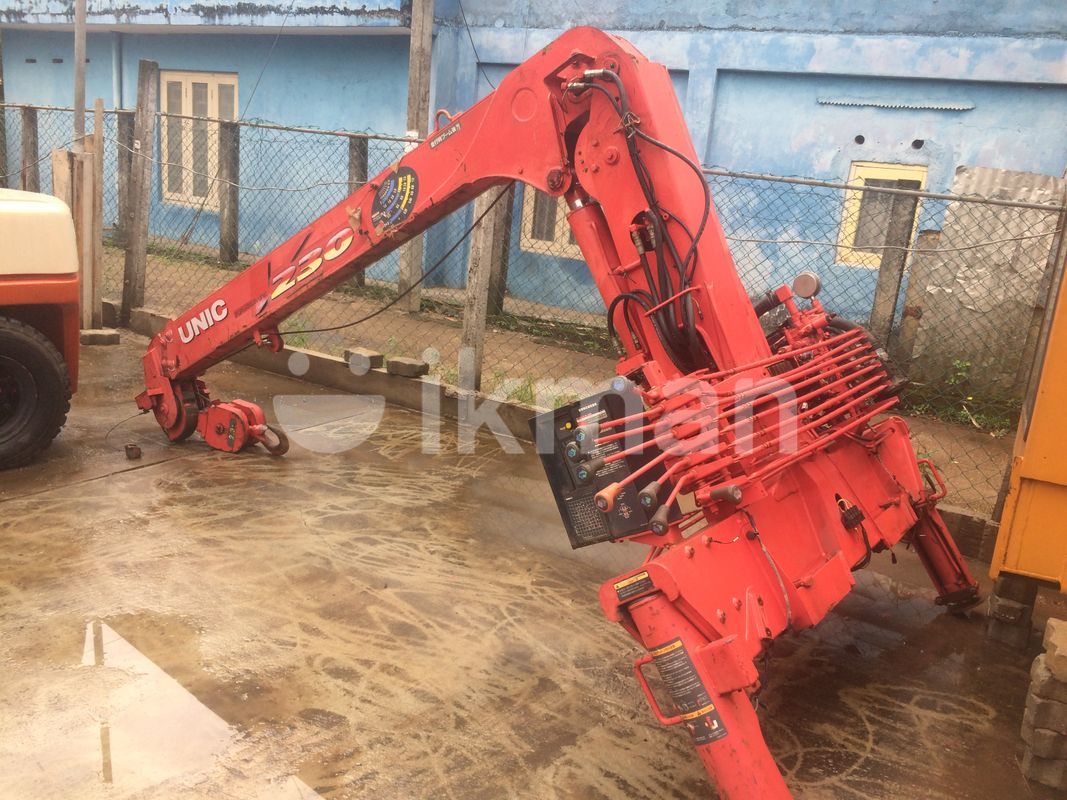 Unic Urv233 Crane for Sale in Kaduwela | ikman