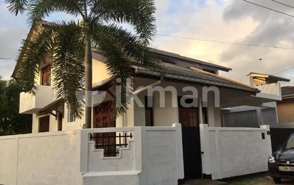 Upstairs House for Rent in Piliyandala | ikman