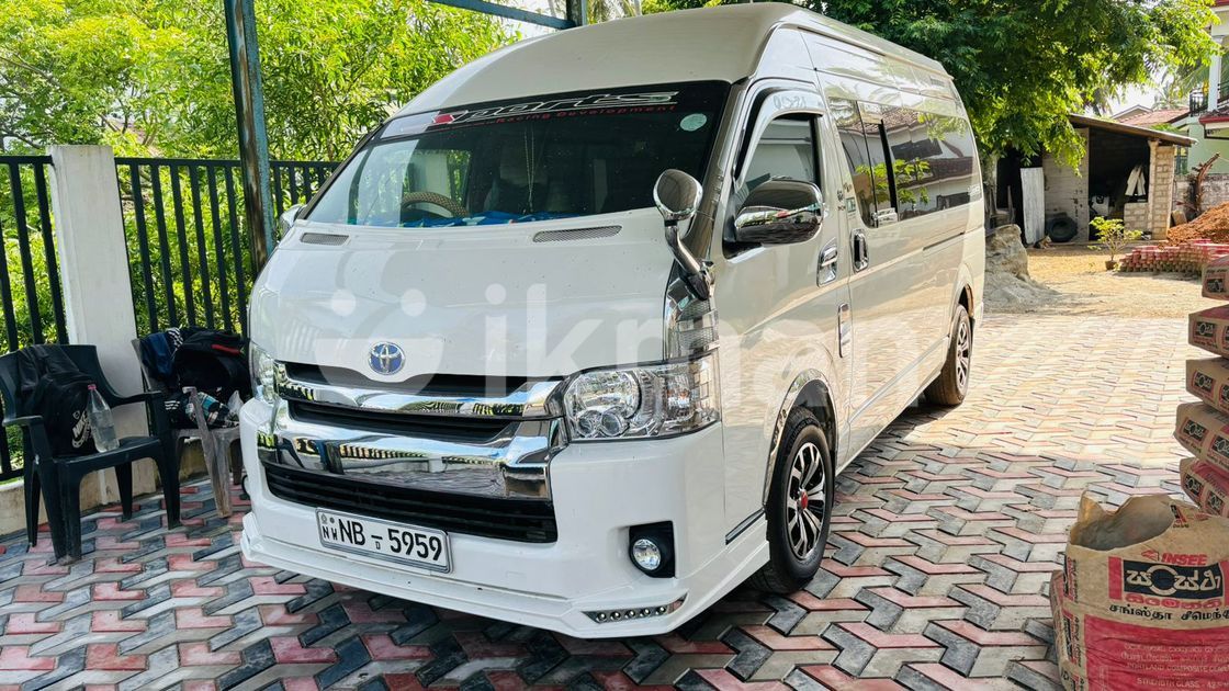 Van For Hire KDH 10 Seater for Sale in Wellampitiya | ikman