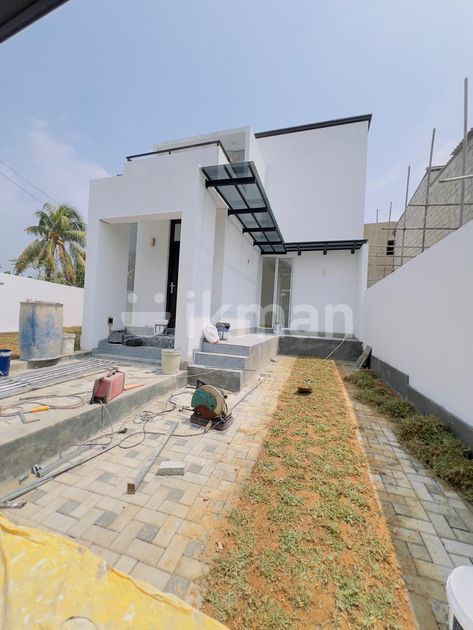 Well Build Brand New House Sale Malabe | ikman