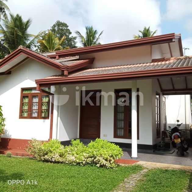 Well Build Single Storied House For Sale-Athurugiriya | ikman