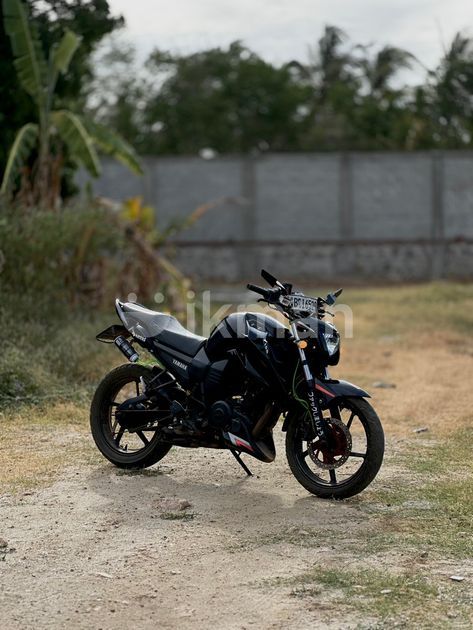 Yamaha FZ 1 Version 2015 for Sale in Akurana | ikman