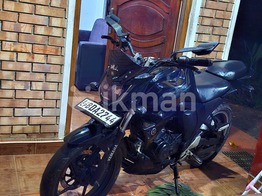 Yamaha FZs V2 2016 for Sale in Katugastota | ikman