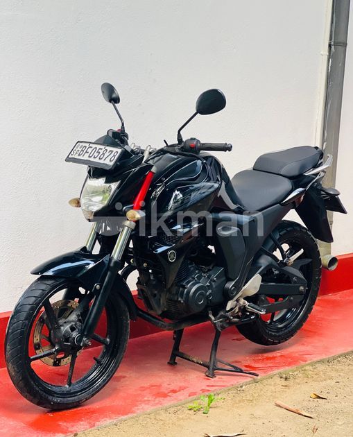 Yamaha FZ S V2 2017 for Sale in Akuressa | ikman