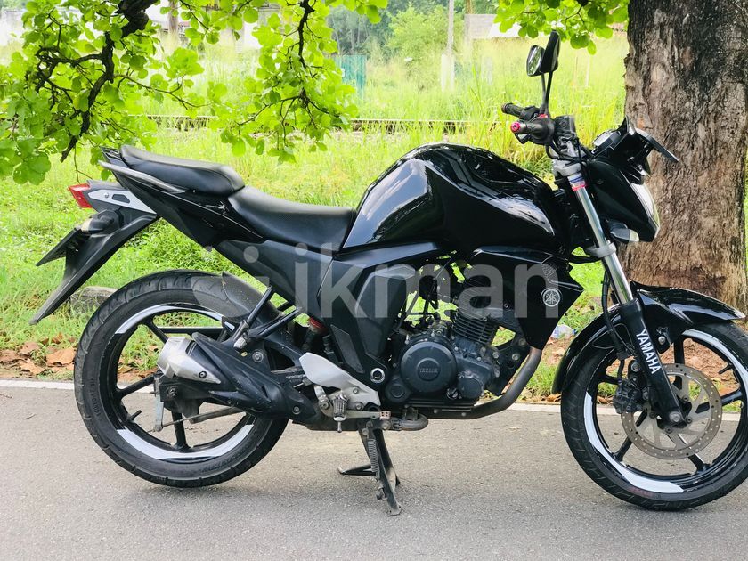 Yamaha FZ V2 2017 for Sale in Kurunegala City | ikman