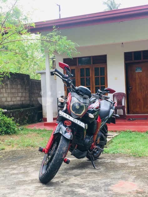 Yamaha FZ V1 2011 for Sale in Kalutara City | ikman