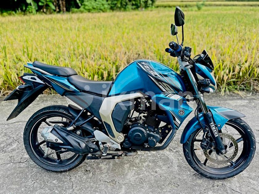 Yamaha FZs V2 FZ 2017 for Sale in Akurana | ikman