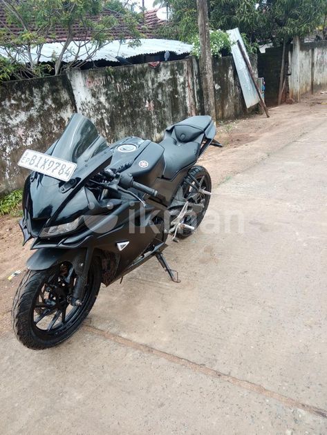 Yamaha R15 2019 in Kinniya | ikman