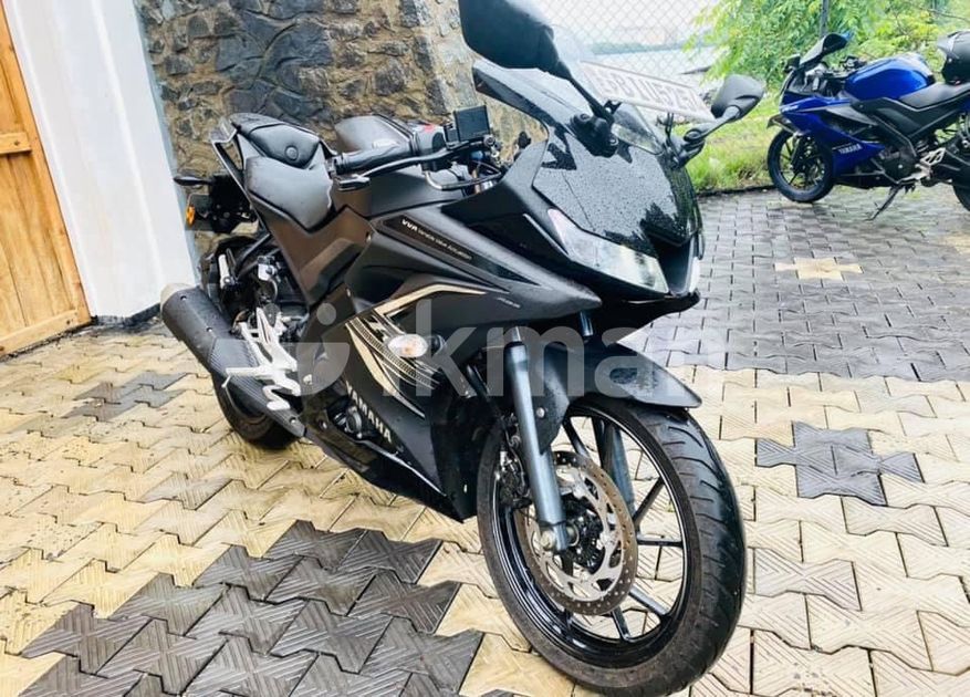 Yamaha R15 V3 2020 in Trincomalee City | ikman